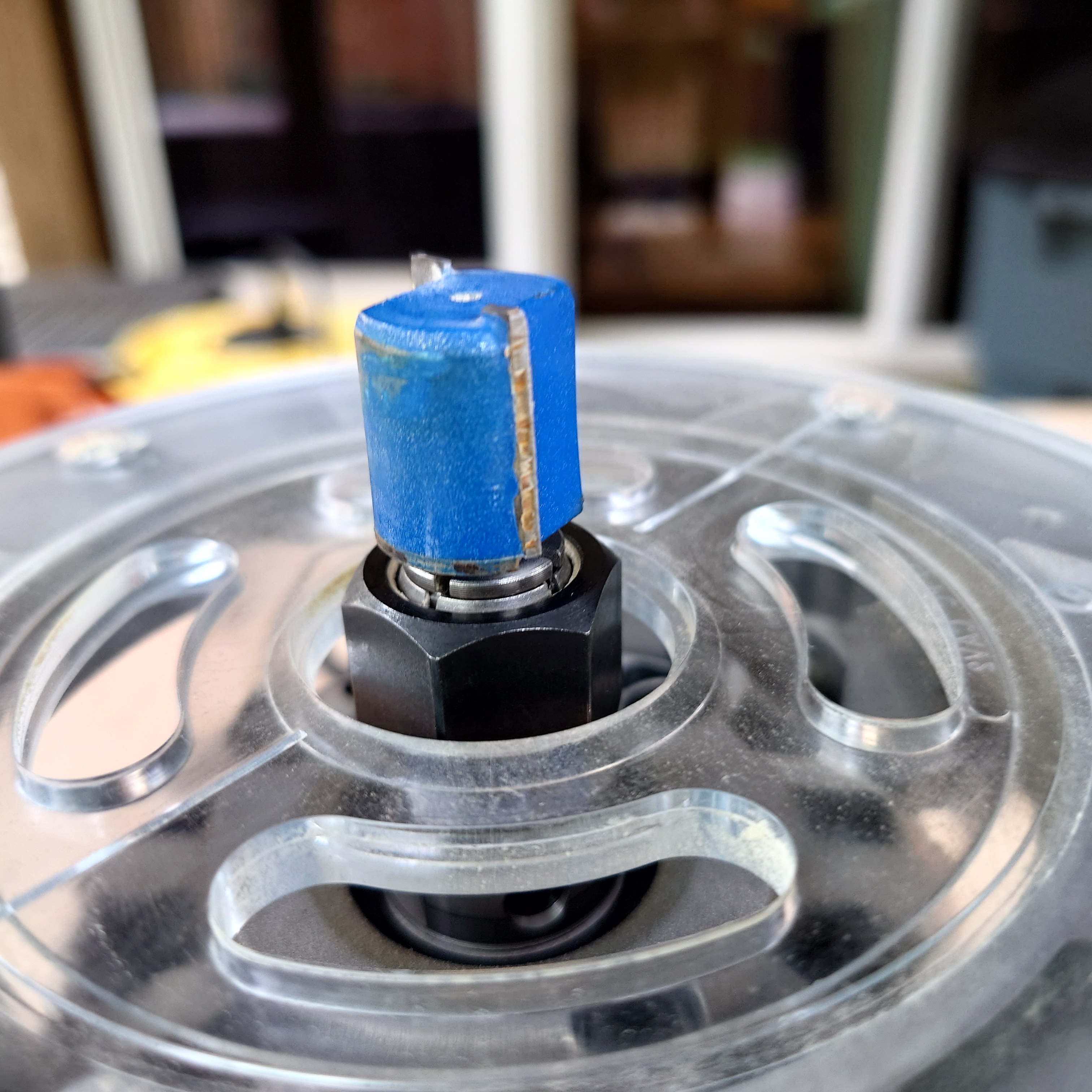 DIY: Attaching a Folding Table to an Existing Bookshelf – Stuff!