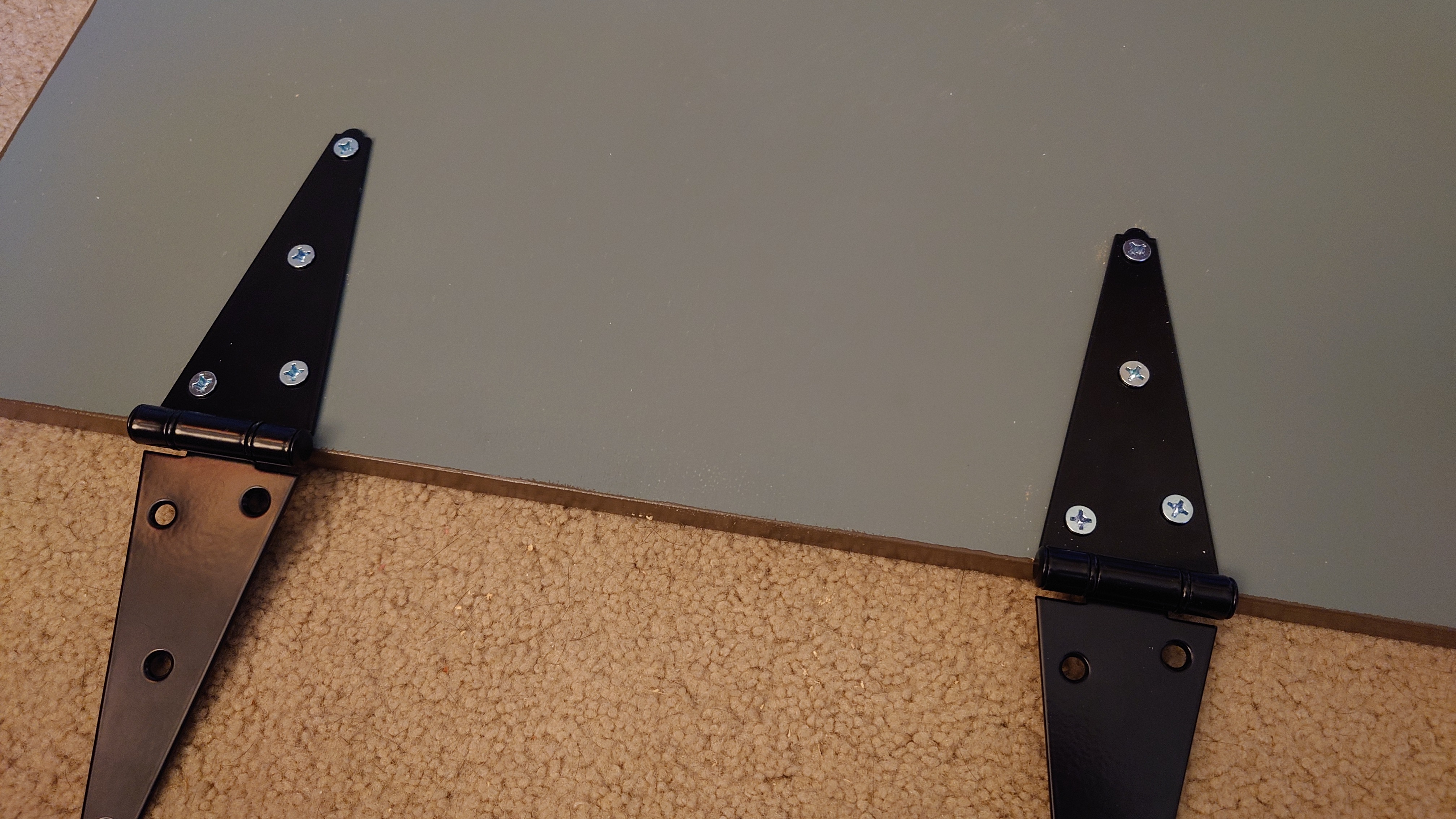 DIY: Attaching a Folding Table to an Existing Bookshelf – Stuff!